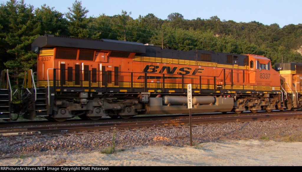 BNSF 8337